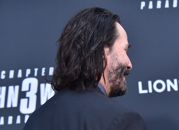 ‘Keanu Reeves’ Gets Sighted By MAGA Fans, But Everyone Else Knows That ...