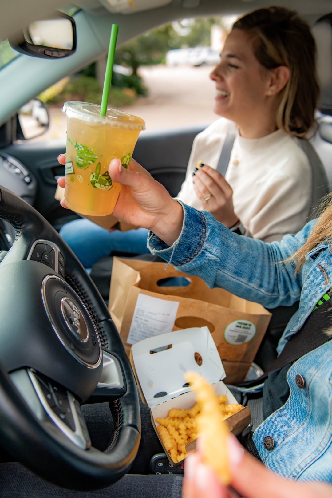 Shake Shack Celebrates Reunions Across The World With 2022 Holiday ...