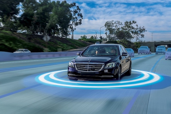 Mercedes-Benz Plans ‘Eyes-Off’ Self-Driving Cars For Traffic Jams In ...