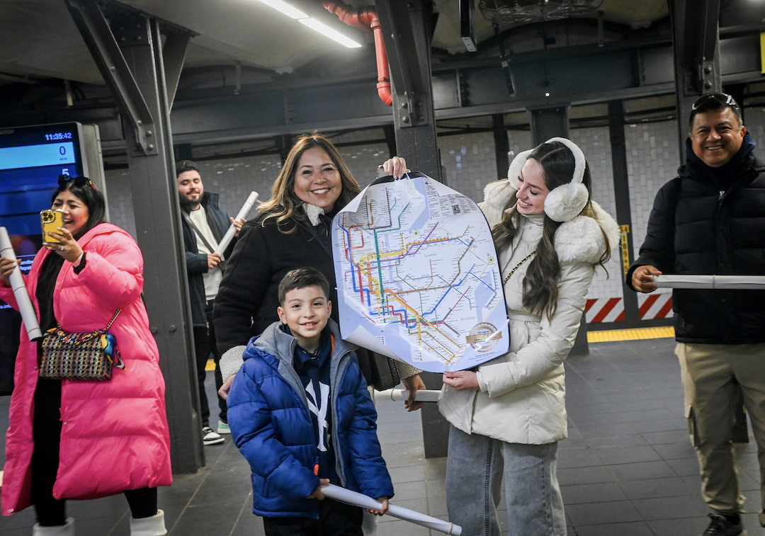 MTA Rolls Out First Wholly Redesigned NYC Subway Map In Half A Century ...