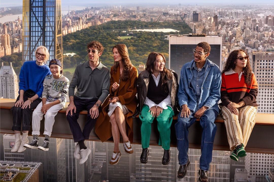 Relive A Historic Photo On A Dangling Beam At Rockefeller Center In NYC ...