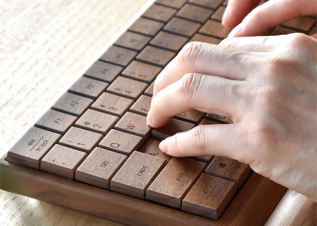 All-Wood Keyboard Is A Zen Lover’s Type, With Keys Carved From A Single ...