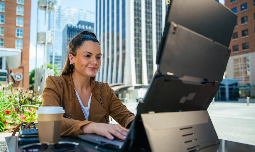 Attachable Portable Screen That Stacks & Stacks Right On Top Of Your ...