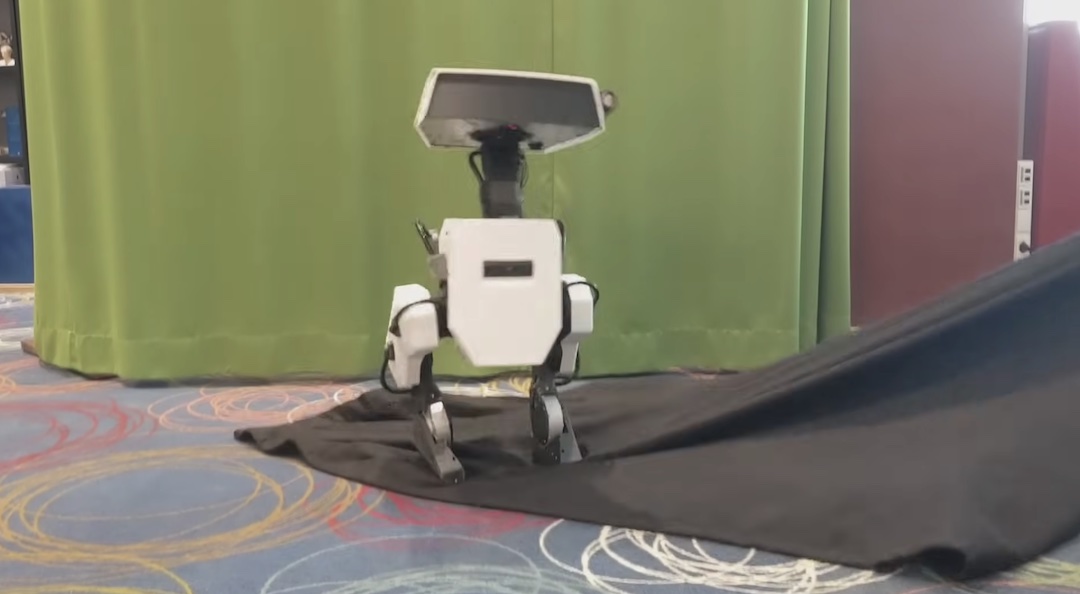 Disney Breathes Its Adorable Robot To Life By Leaning Into Character ...
