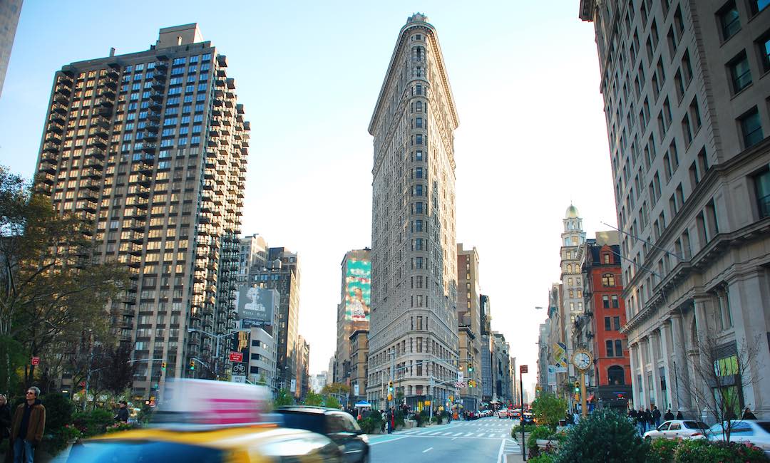 Iconic Flatiron Building In New York City Goes On The Auction Block ...