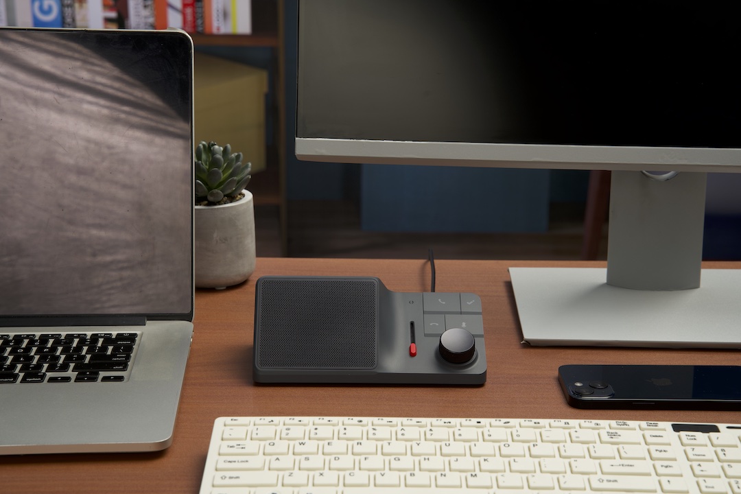 This Compact Dock Is A Physical ChatGPT-Powered Assistant For Your Work ...