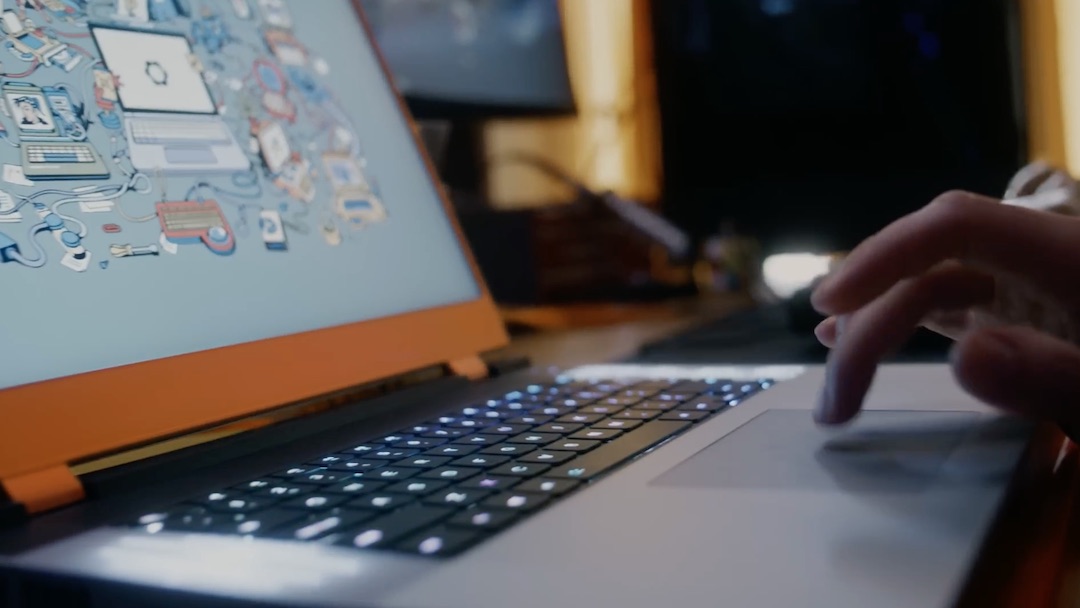 Modular Laptop Ditches One-Size-Fits-All Mold With Swappable Keyboards ...