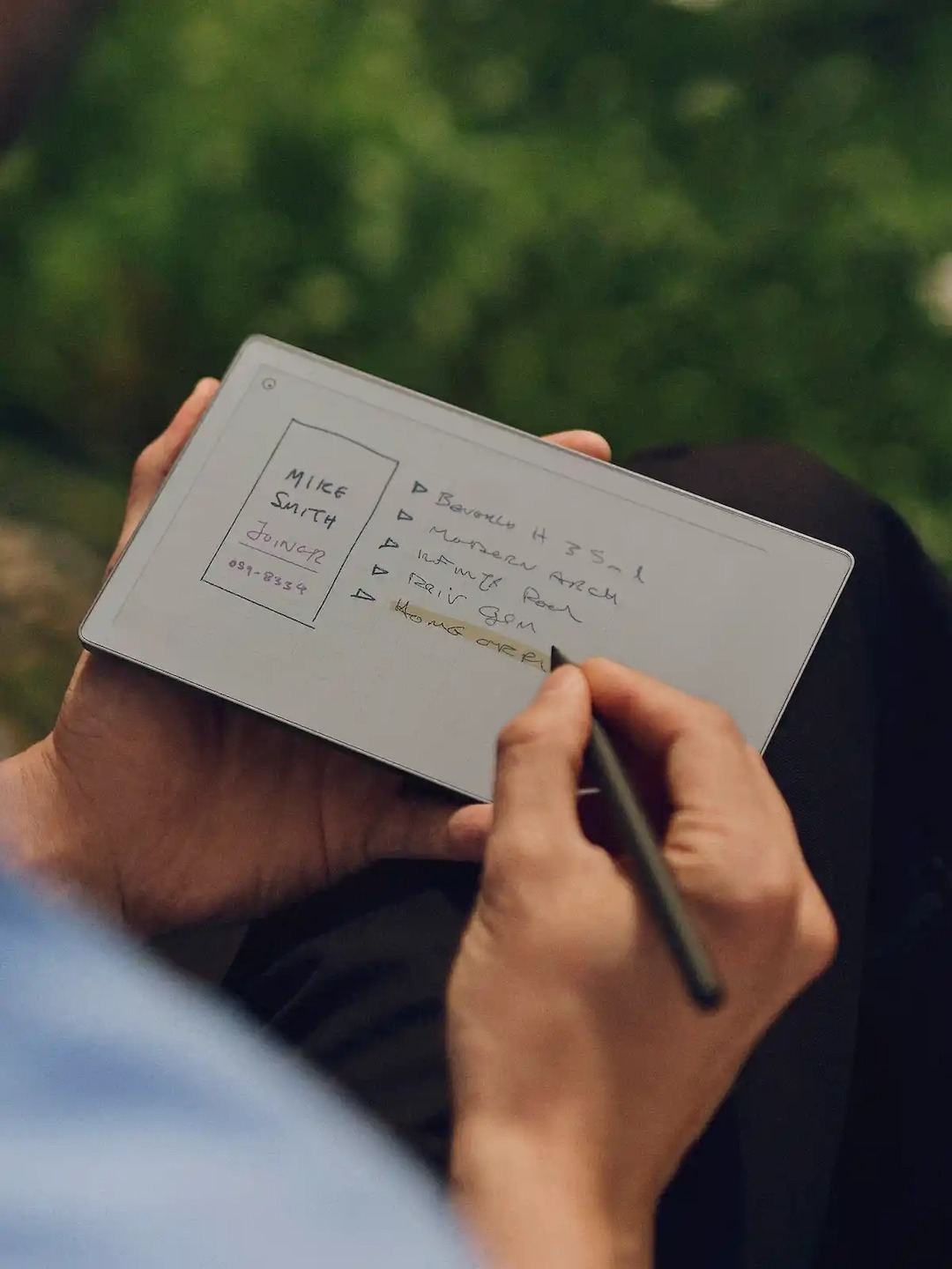 reMarkable ‘Paper Pro Move’ Inspires You To Take Notes The Old-Timey ...