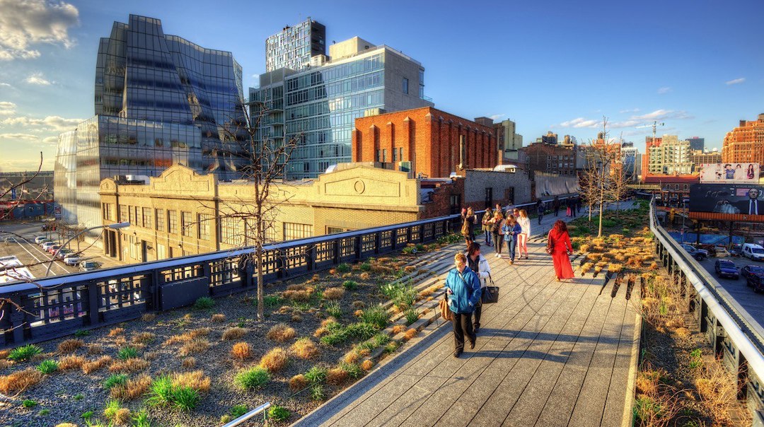 Manhattan’s High Line Sprouts A Hot Pink Tree In Time For The Summer ...