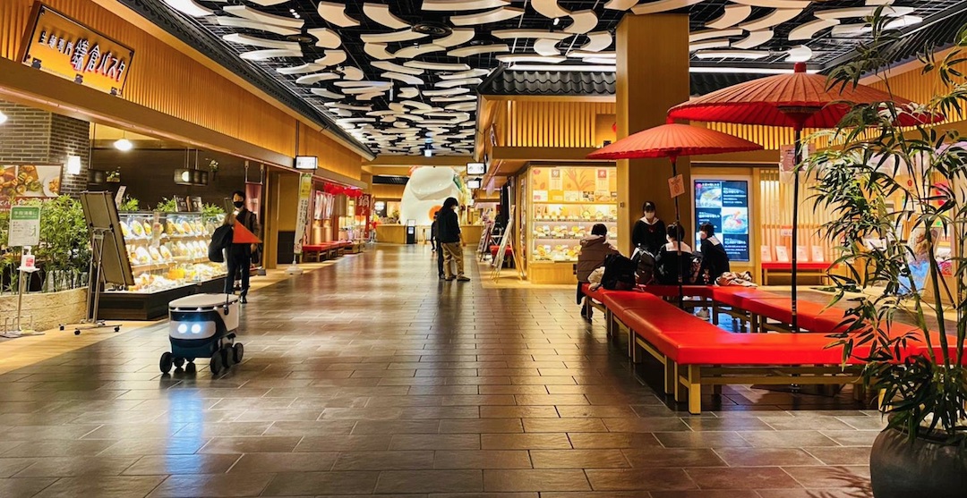 Uber Sends Out Autonomous Mini Droids To Deliver Food Around Miami ...